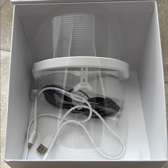 solaris | Skincare | Solaris White Led Face Shield With Usb Cable ...